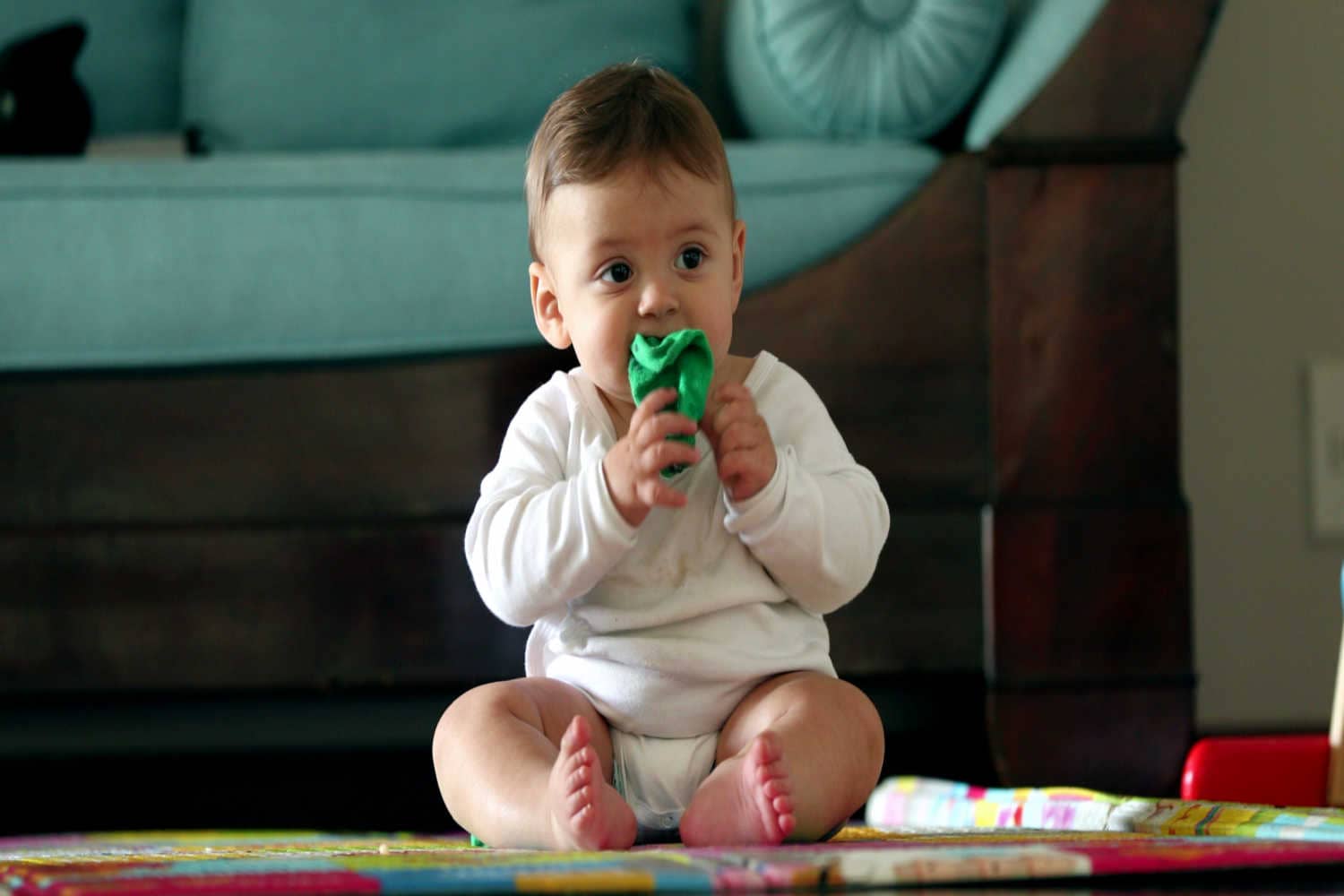 8 Effective Ways To Treat Sore Gums In Babies - Being The Parent